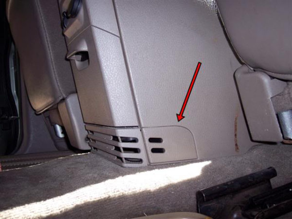 Remove / Install 2002-2005 Ford Explorer Center Console - The Ranger ...