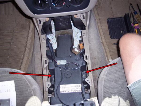 Remove / Install 2002-2005 Ford Explorer Center Console - The Ranger ...