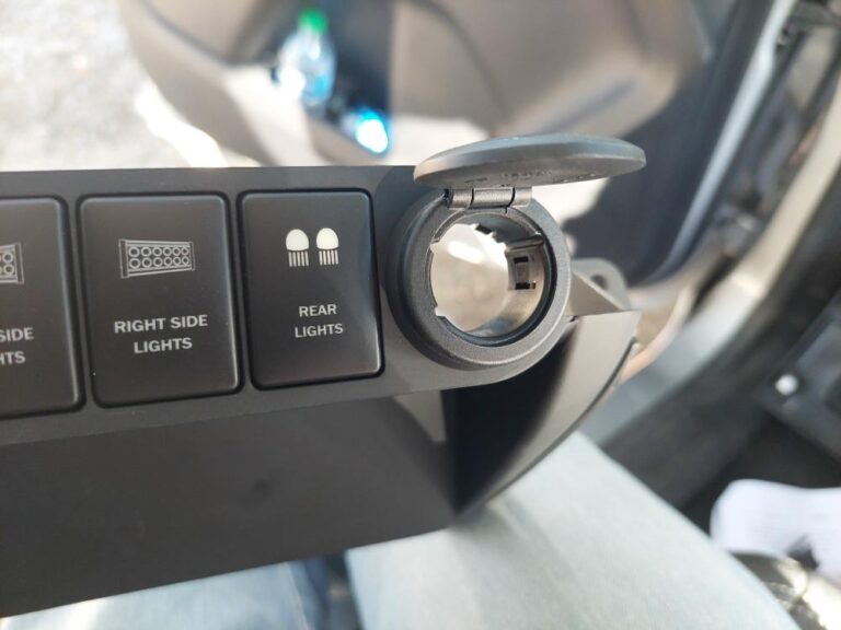 AOB Ford Ranger Switch Panel Install - The Ranger Station