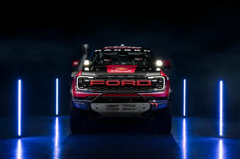 Ford Ranger Raptor Returns to Tatts Finke Desert Race - The Ranger Station